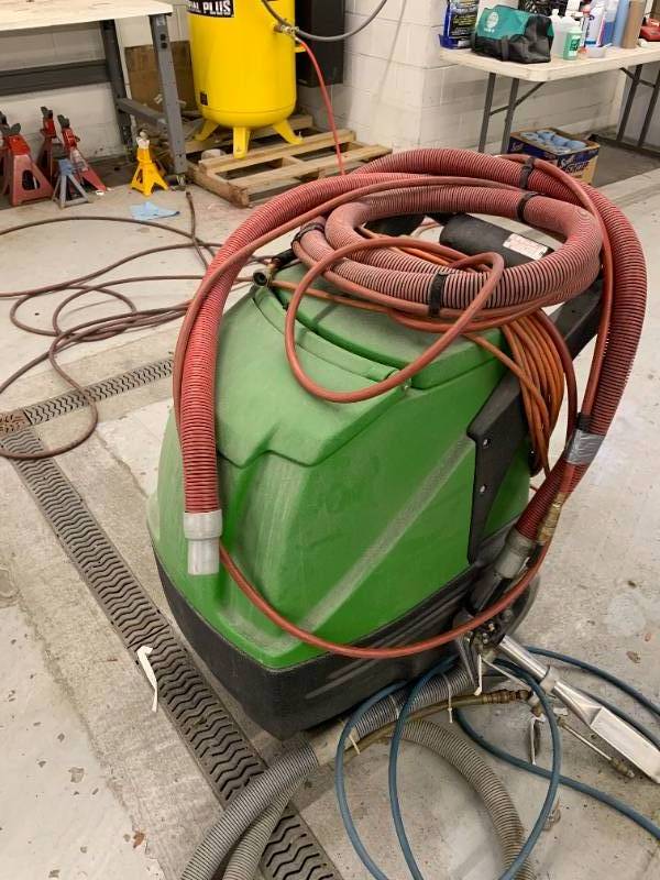 Shop Equipment: Tools\Air Compressor\Extractor + More! | K-BID