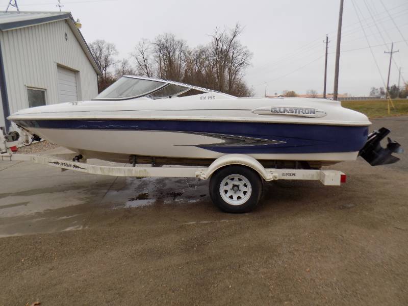 Let's Go Fishing Donated Boats #1048 | K-BID