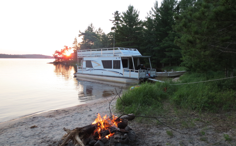 Voyagaire Northern MN Escape I 36' Houseboat 8/14/25-8/17/25 | K-BID