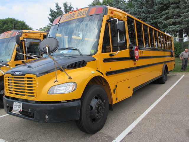SCHOOL BUSES WITH WHEELCHAIR LIFTS, FULL SIZE BUSES, SAFETY/SECURITY ...