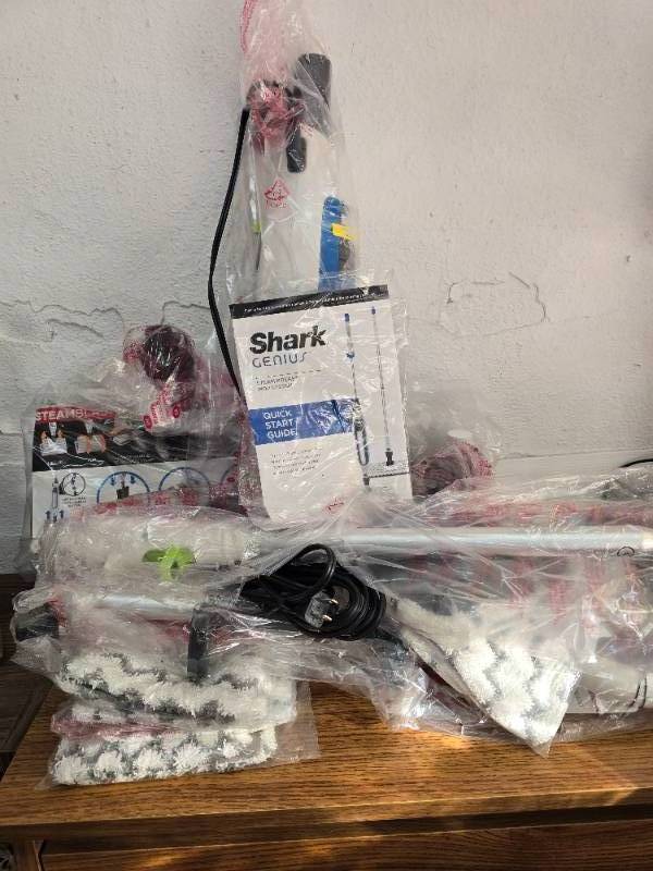 Games, toys, collectables, something for everyone | K-BID