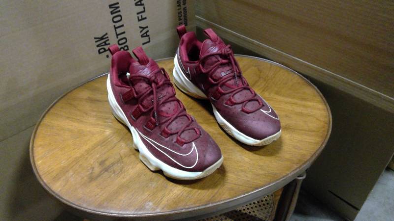 Designer and Collectible Shoes and Clothes, Basketball shoes, Work ...