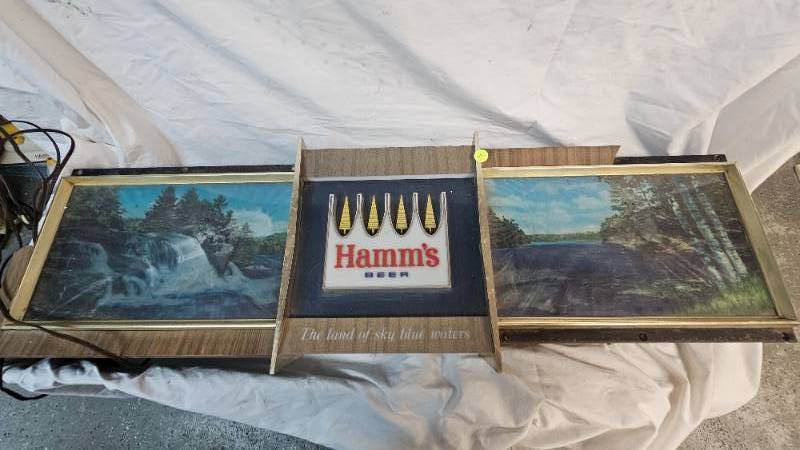 Collector's Paradise, Coca Cola , Hamm's, Schmidt, Schell, Rail Road ...