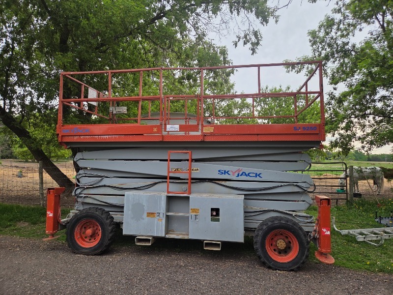 Household & Estate Auction in Isanti, MN | Bid Online | K-BID