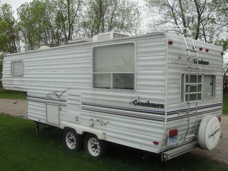 2001 Coachmen Catalina Lite - 5th Wheel Camper | Wheels -n-Deals May #6 ...