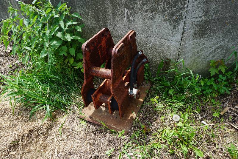 Back Hoe Hoe Pack Hydraulic Back Hoe/Excavator Compactor Attachment ...