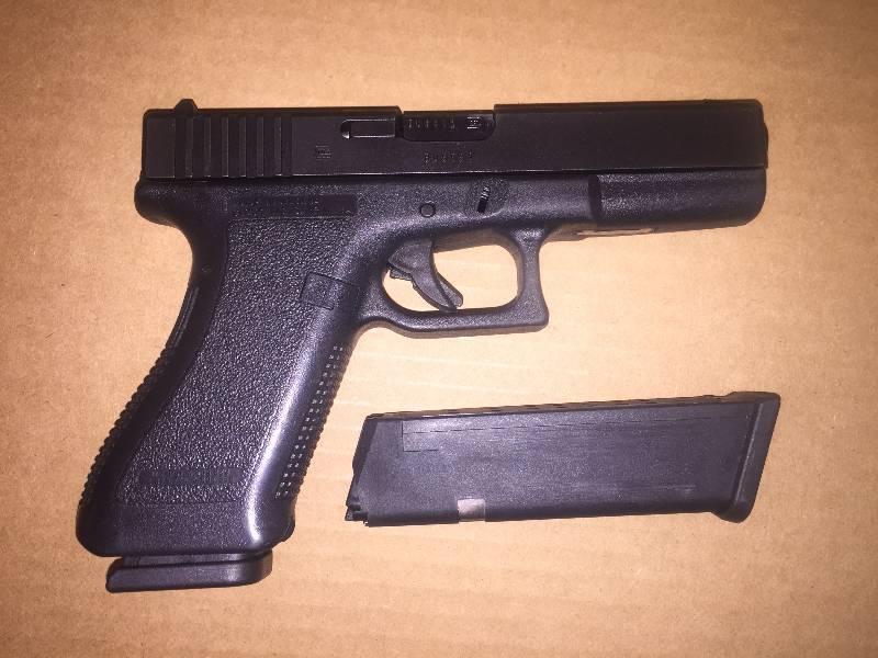 Glock 17 Gen 2 Semi-Auto 9mm Pistol | Full Metal Gun Shop 72 | K-BID