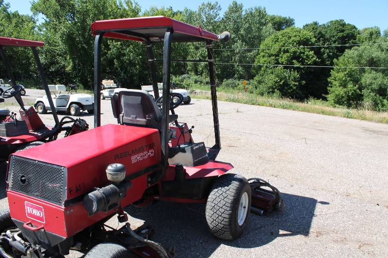 Toro Reelmaster 5100-D Lawn Mower w/Overhead Awning & Mowing Blade ...