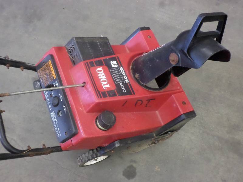 Toro CCR3000 GTS 5HP Snowblower ... | Loretto Equipment #263 | K-BID
