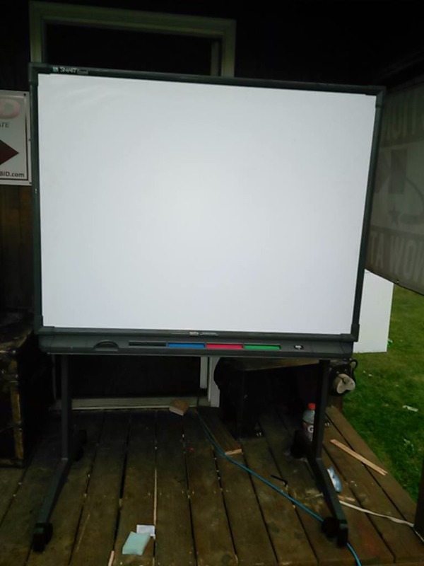 JSA ONLINE AUCTIONS-SMART BOARD 660 WHITE BOARD-LIKE NEW!! | K-BID