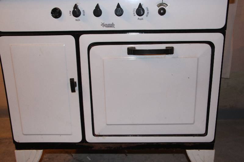 Antique Monarch Electric Stove | Estate Sale #2 | K-BID
